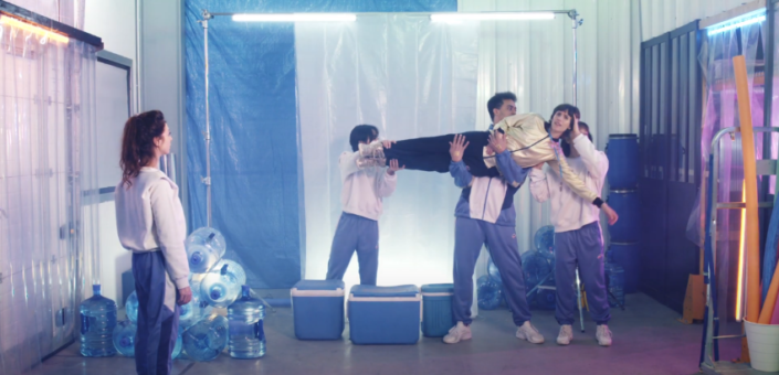 Gisèle Pape sort un nouveau clip officiel « Les Nageuses